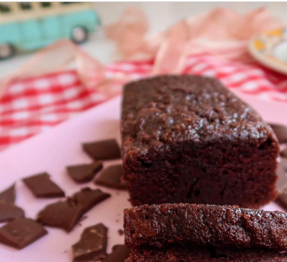 Gregory Brown - Perfect chocolate cake